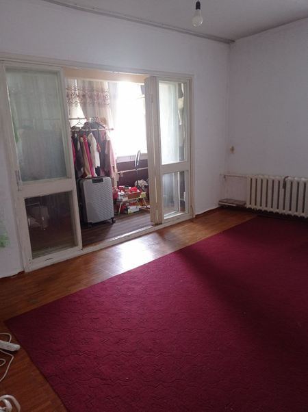 Срочно срочно продается 1/4/4 Юнусабад 7. Общая площадь 42м.кв.