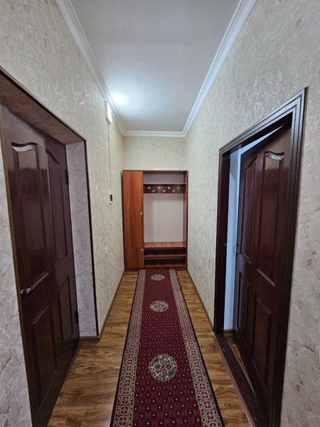 2 xonali 64m² 1-qavat sotiladi.