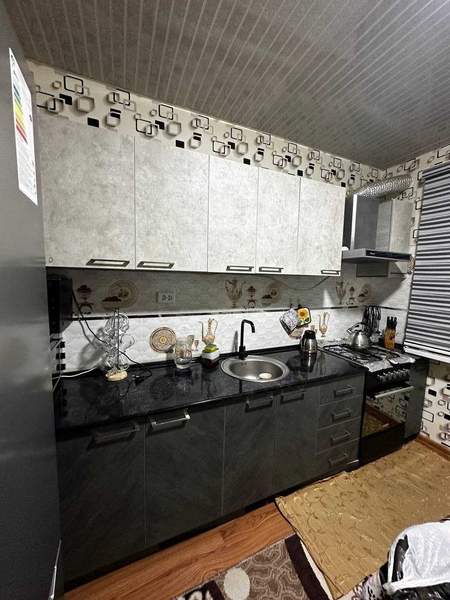 Продам 4х комнатную 97м2 ремонт + парковка Каракамыш 1/4