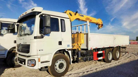 Бортовой кран-манипулятор Howo-TX 8x4 20 т