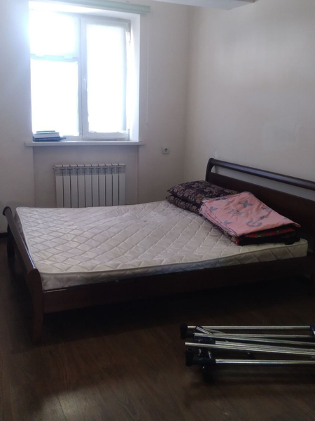 Arenda kvartira. Olmos navostroyka. 1 etash