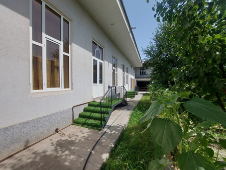 Хавли в районе Садриддин Айни Федя Шашлык