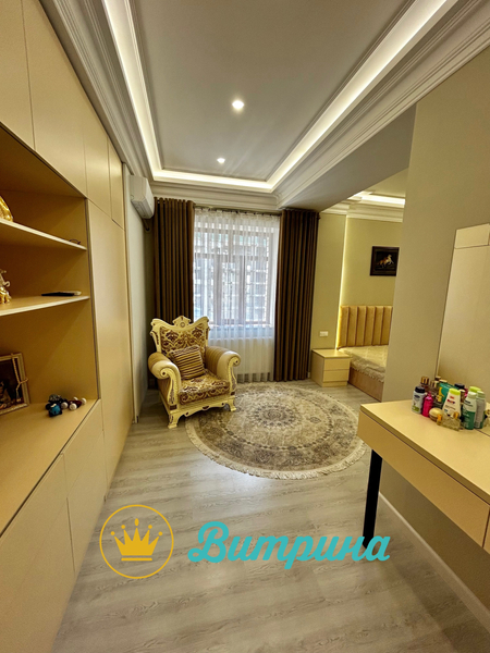 Продается 4 комнатна квартира ЖК Happy Family