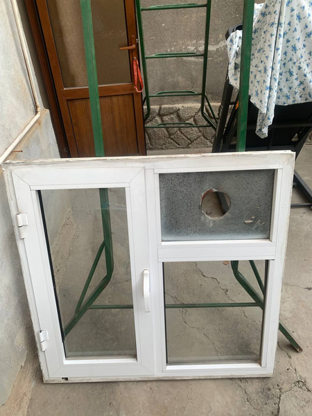 Продается дверь окна