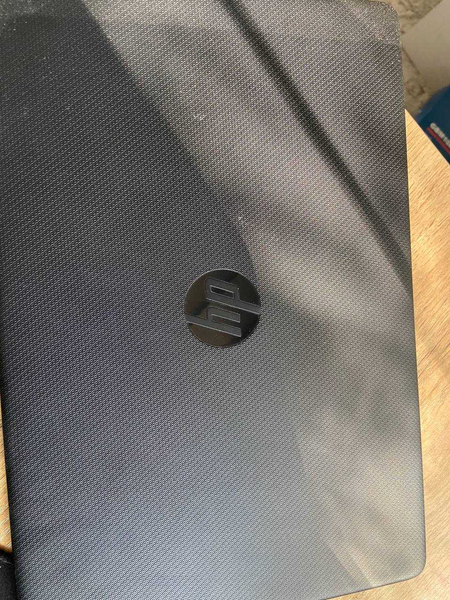 HP laptop 15s-fq5000nia