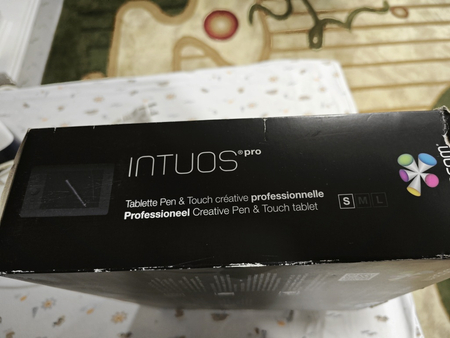 Графический планшет Wacom intuos pro s