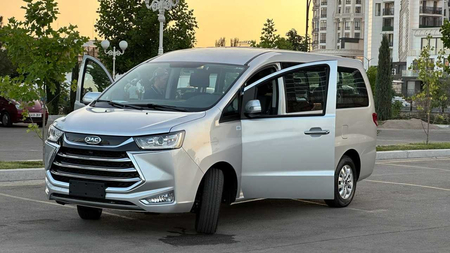 JAC M4 refine 11 kishilik mikroavtobus