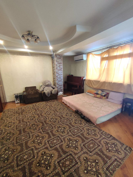 Куйлюк- центр, 3/2/12, 72м²