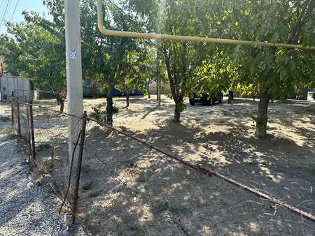 Yer Sotiladi Sergeli 1 daxasi yo'lni yuzida 8 sotix