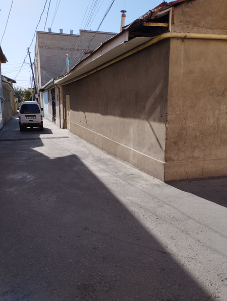 Sagbonda uy sotladi