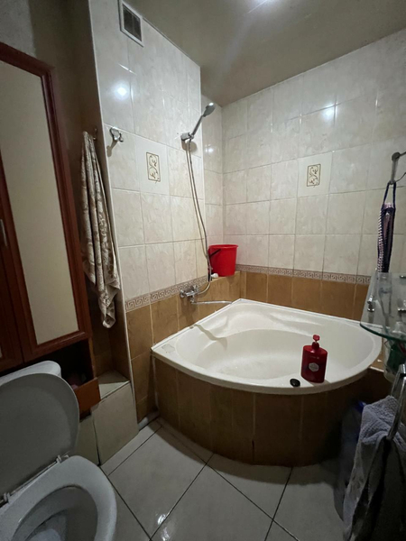 Parkent bozori Ummon to\\\'yxona  Behruz Restoran 2 xonali uy sotiladi