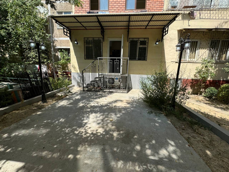 Продается Юнусабад 14 2(3)/1/4