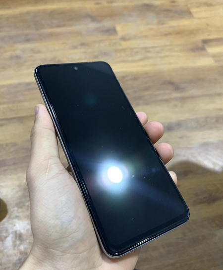 Redmi bot 9 s.    2+6/128 xotira