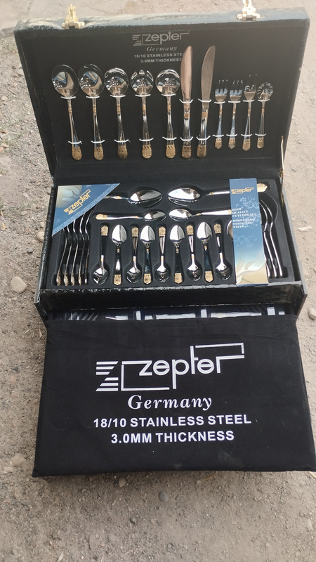 Продается оригинальный столовый набор ZEPTER