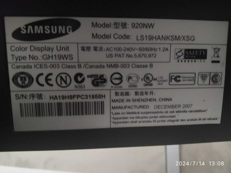 Продается монитор Samsung 920NW 19D