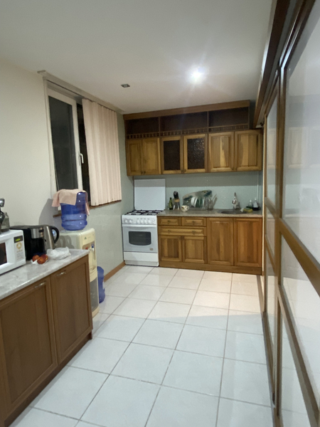 Сдаётся кваритра 140 м2 ул. Юнус Раджабий, метро Космонавтов 4/6/7