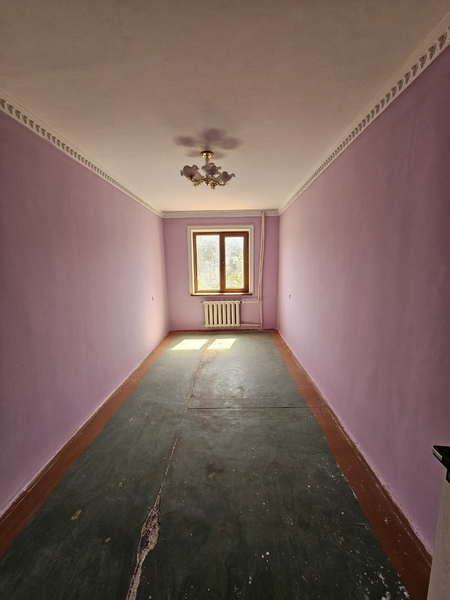 3 xonali 74m² 3-qavat.\\n4 qavatli panelniy dom.\\nManzil : Sentralniy apt