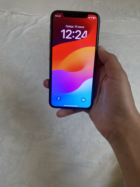 Iphone xs 64gb Srochna sotiladi