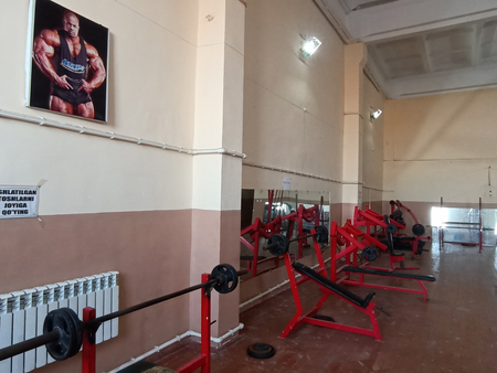 Sport zal ochish uchun trenajorlar sotiladi holati yaxshi