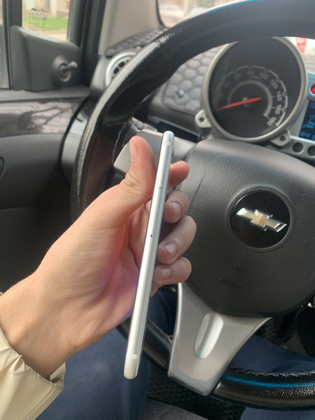 iPhone se 2020 64