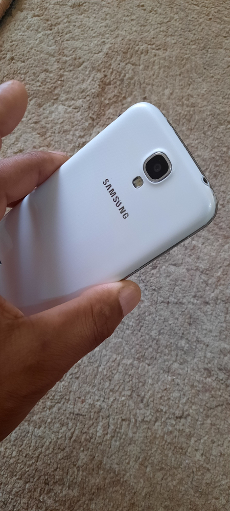 Телефон Samsung S3, Samsung S4.