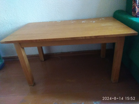 Продаю кровать, диван, шкафы, тумбу, кресла, стол