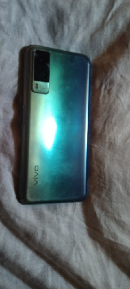 Vivo Y31 telefon sotiladi