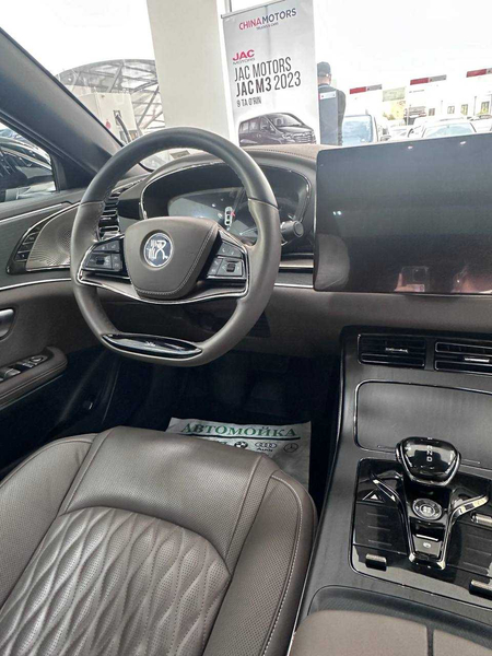 BYD Han 715 km Qora