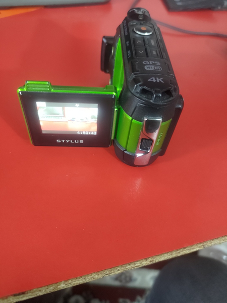Kamera OLYMPUS sotiladi