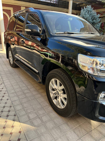 Продается Land Cruiser 200