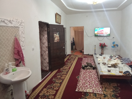 Спутник поворотда 220кв 2 этаж жой зудлик билан сотилади