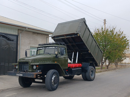 Машина Урал 375 самасвал