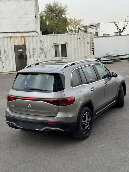 Mercedes Benz EQB 350 4matic