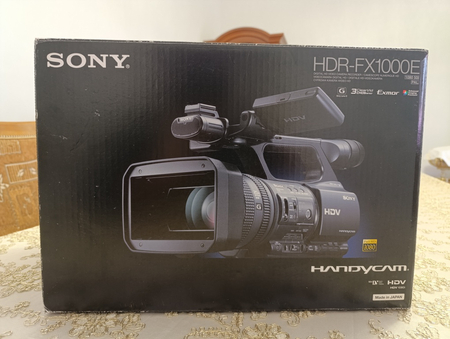 Videokamera v otlichnim sostoyaniya