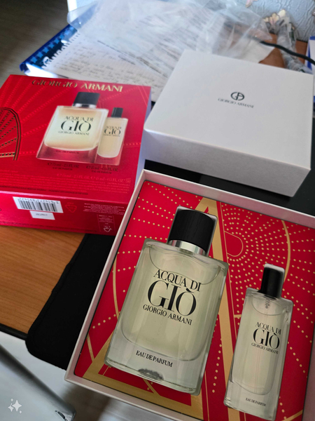 Подарочный набор для мужчин от Giorgio Armani Acqua di Gio