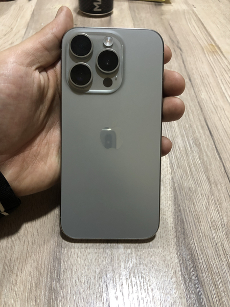 iPhone 15pro 128 gb