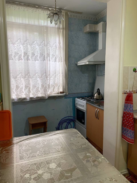 Срочно сдаю аренда Юнусабад 4квартал 2/1/4 450$ Семя или 5 студенты