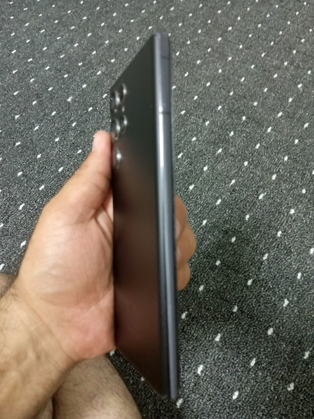 Samsung Galaxy s22 ultra 12-256gb