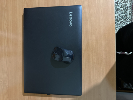 Noutbuk Lenovo ishlatilgan xolati yaxshi yengidan kop ishlatilmagan