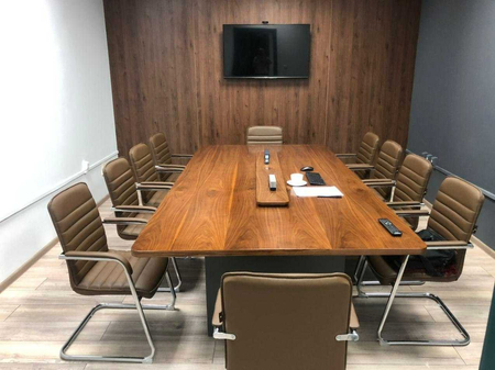 Ishlab chiqaruvchidan ofis uchun mebel: stollar, kabinetlar, resepshen