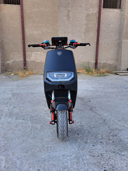 скутер Redline 80км/ч