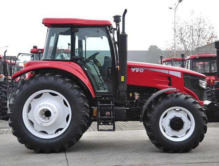 Traktor YTO NLX 1304
