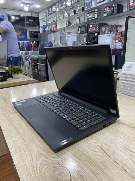 lenovoi3 8/256ssd ddr4 platasi
