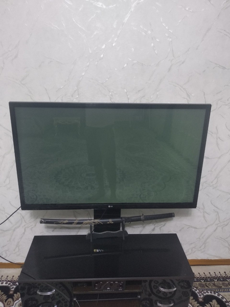 55 lik LG Telvezor sotiladi holati ajoyip kariyaniki tozasi
