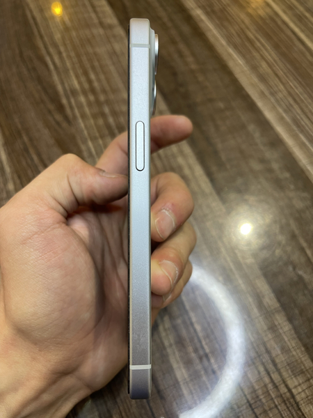 Iphone 15 128  sotiladi
