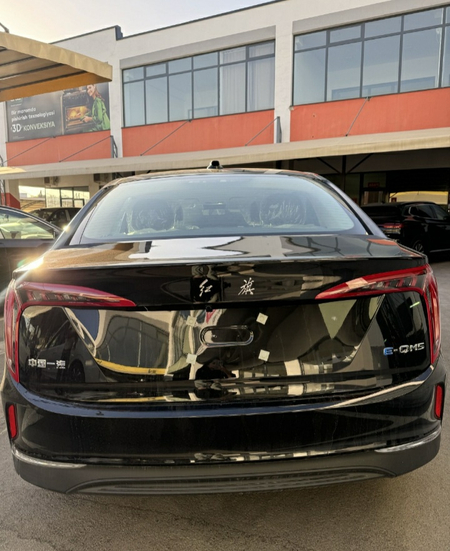 hongqi e-qm5 2024
