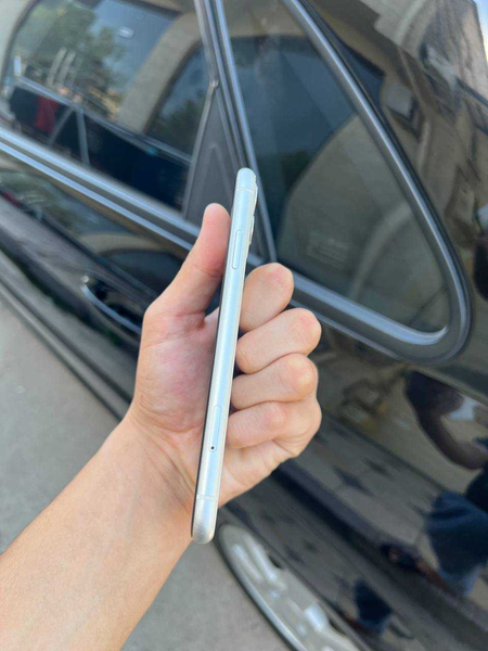 iPhone 11 sotiladi