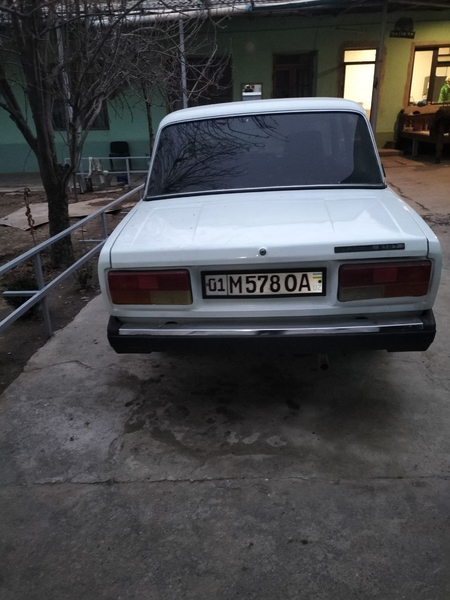 Vaz 2107 srochna sotiladi