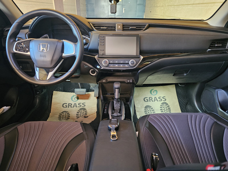 Honda crider 1.0 turbo, oq, lyukli