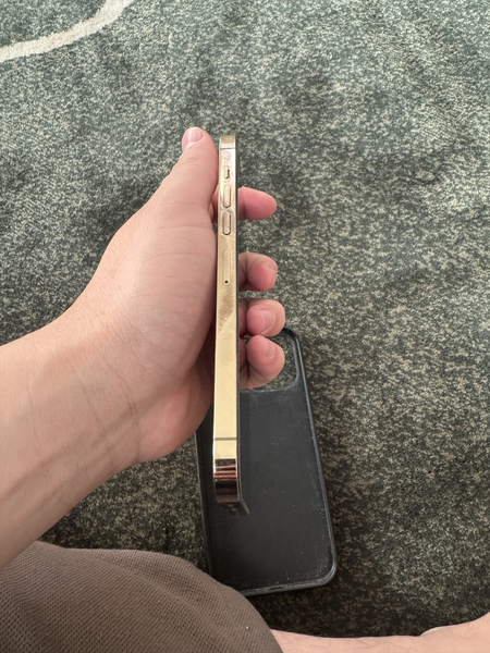 Iphone 13 pro max zòr holatda